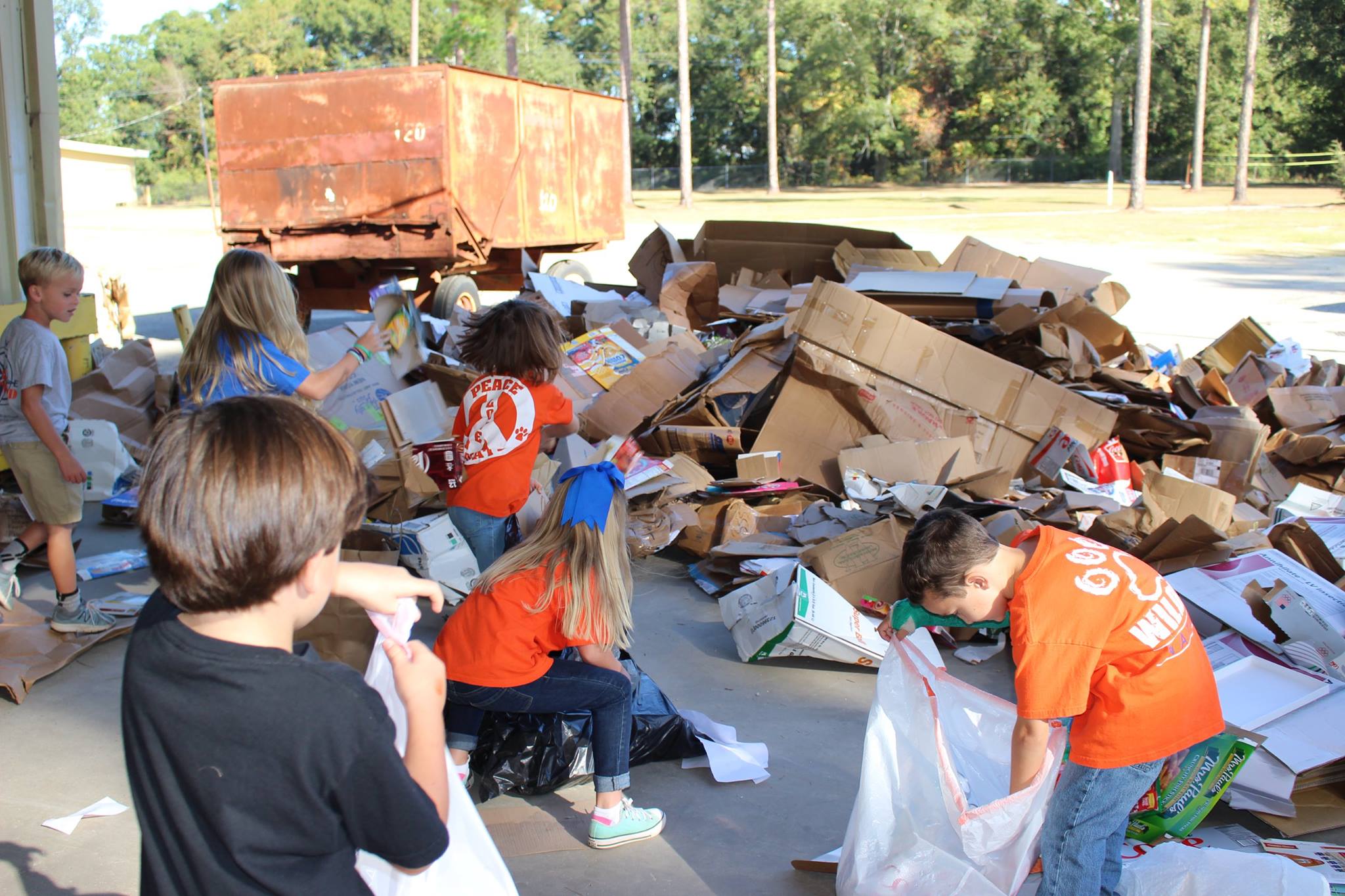 elementary-recycling-4 | Westwood Schools